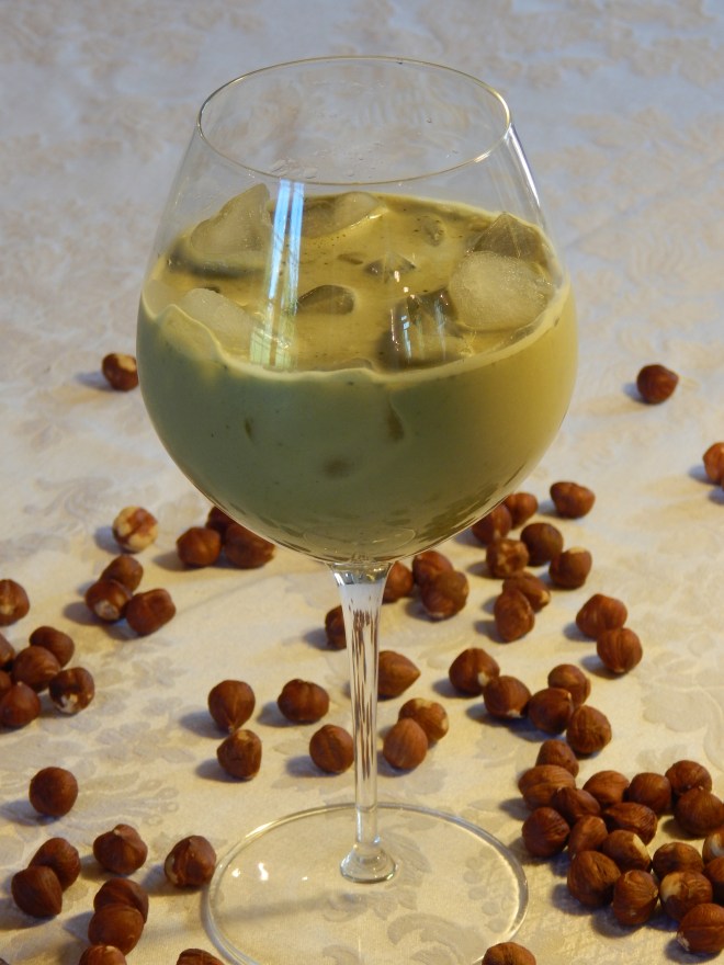 How to Make a Healthy Matcha Green Tea Spiced Latte | Sam Eats Her ...
