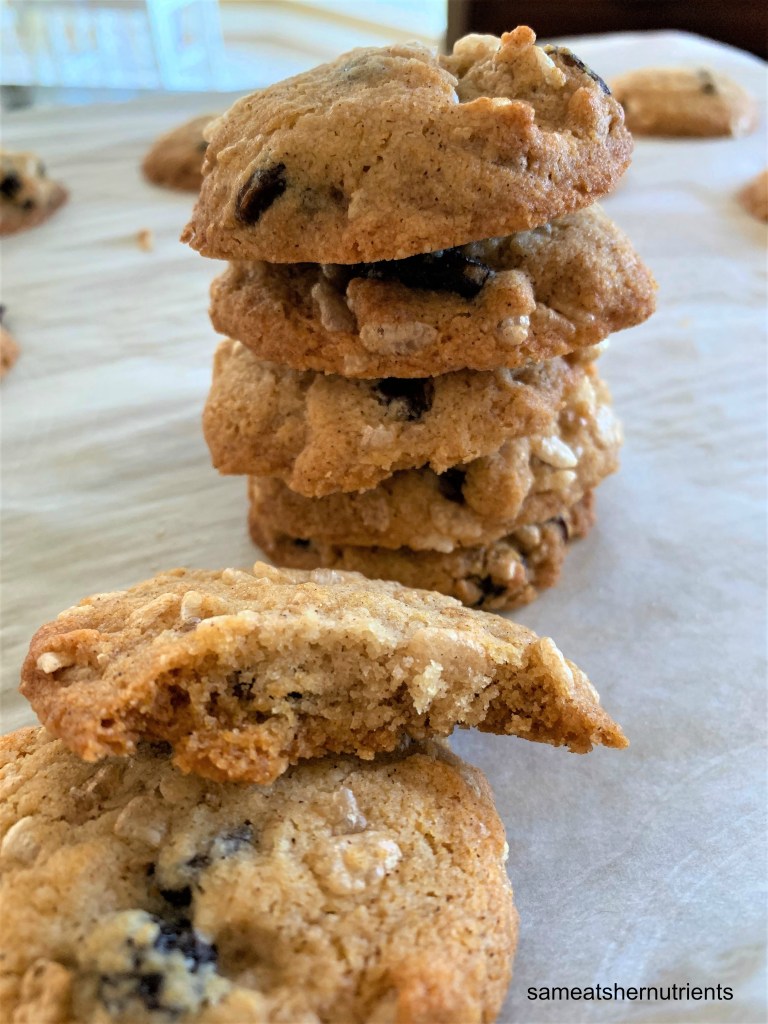 Gluten Free Crispy Cinnamon Raisin Cookies | Sam Eats Her Nutrients